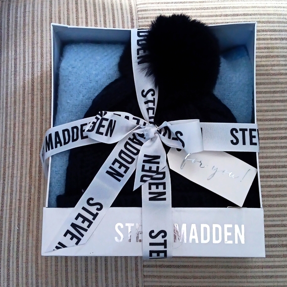 Steve Madden | Accessories | New 75 Steve Madden Gift Set Navy Bluenwt ...